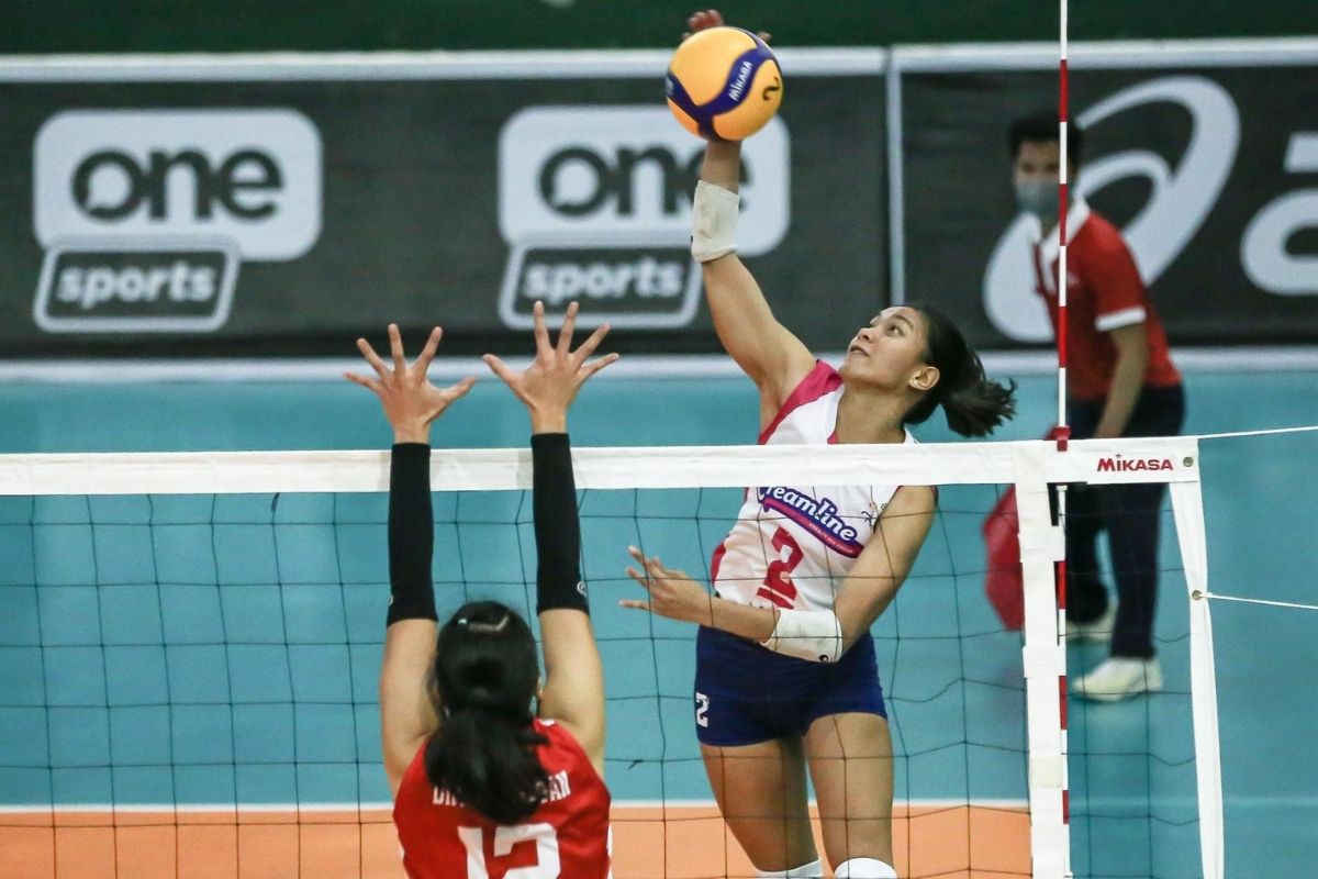CREAMLINE KEEPS WINNING STREAK, ROUTS PLDT FOR 4TH STRAIGHT WIN IN PVL ...