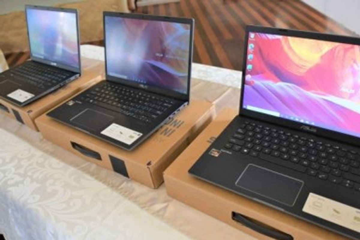 DEPED TO DISTRIBUTE 40,000 LAPTOPS - The POST