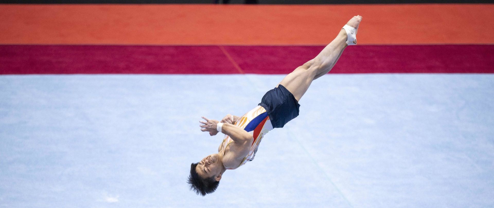 CARLOS YULO EMERGES AS FAVORITE, TAKES LEAD IN THE ASIAN TILT - The POST