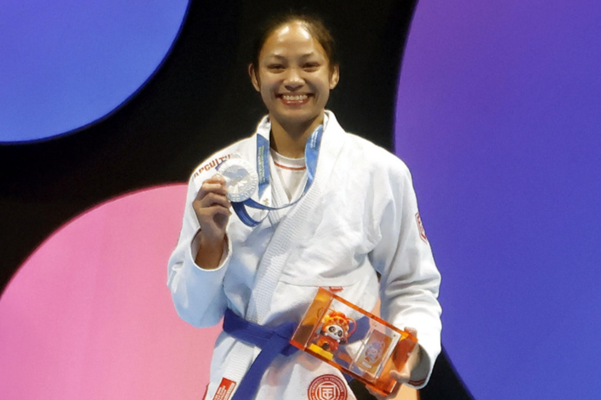 NAPOLIS WINS SILVER - The POST